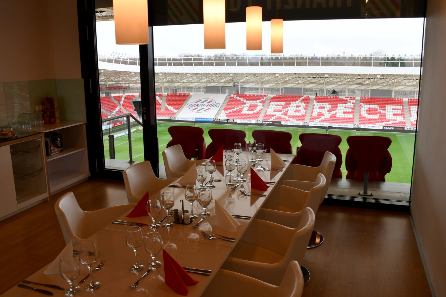 VIP, SKYBOX - DVSC Futball Zrt.